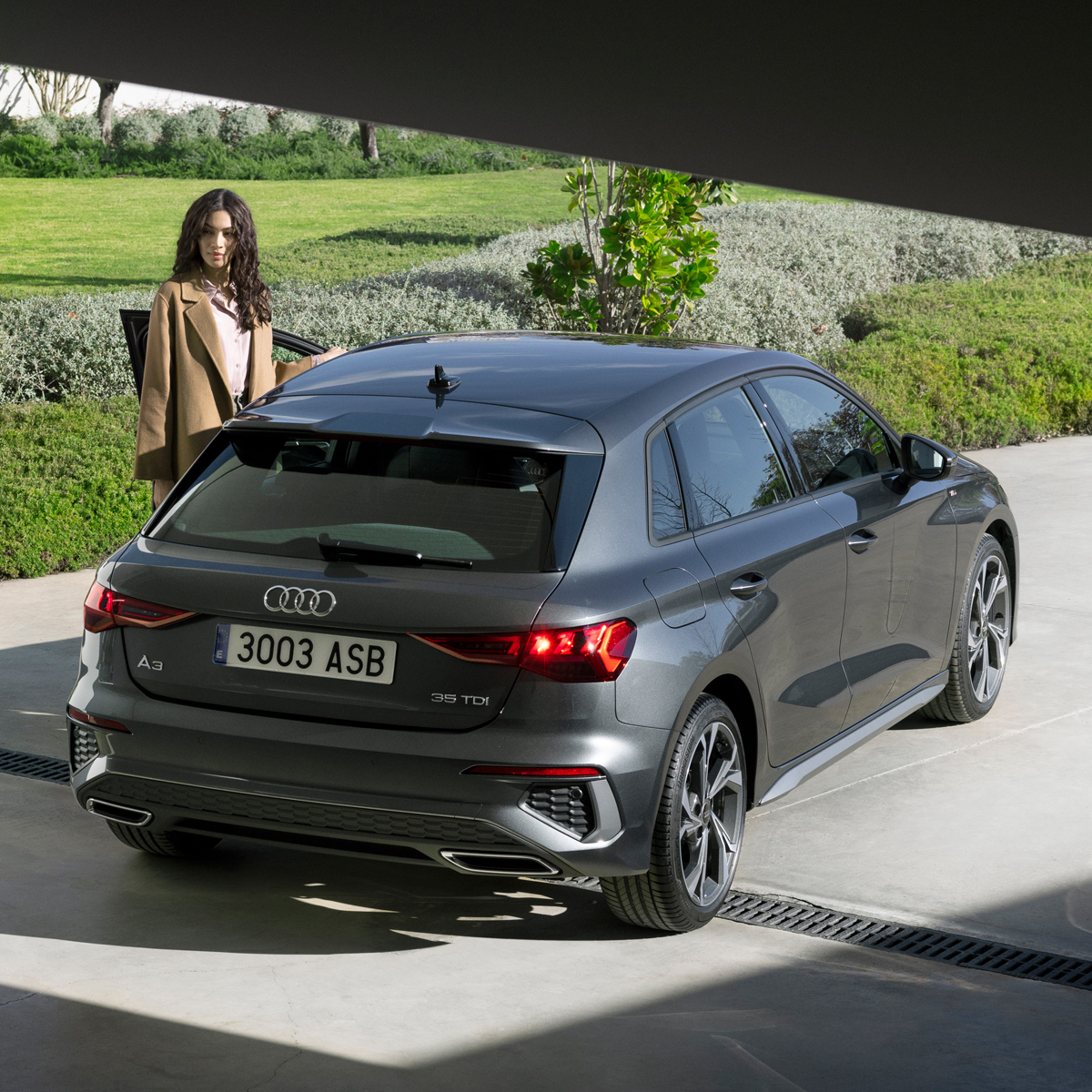 Nuevo Audi A3 Sportback por 250 euros/mes* Promociones de Vehículos Nuevos Audi en Audi Retail ...